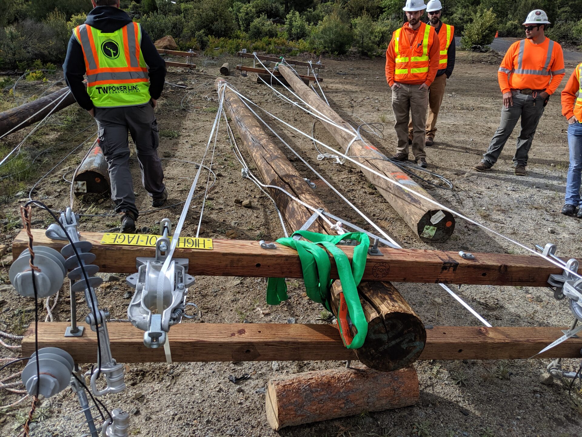 Pole Setting - Rogers Helicopters